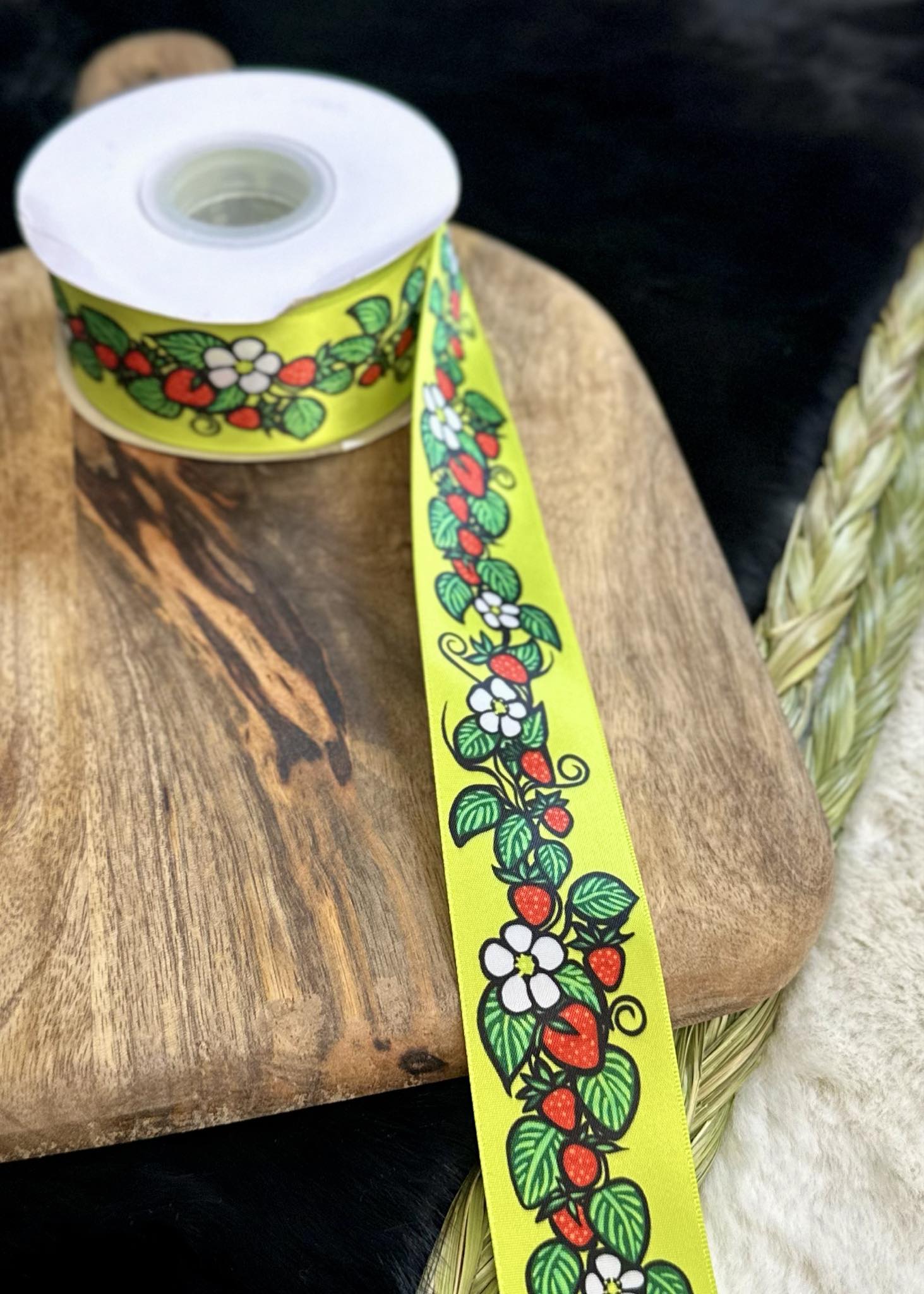 Ojibway Floral Strawberries Ribbon